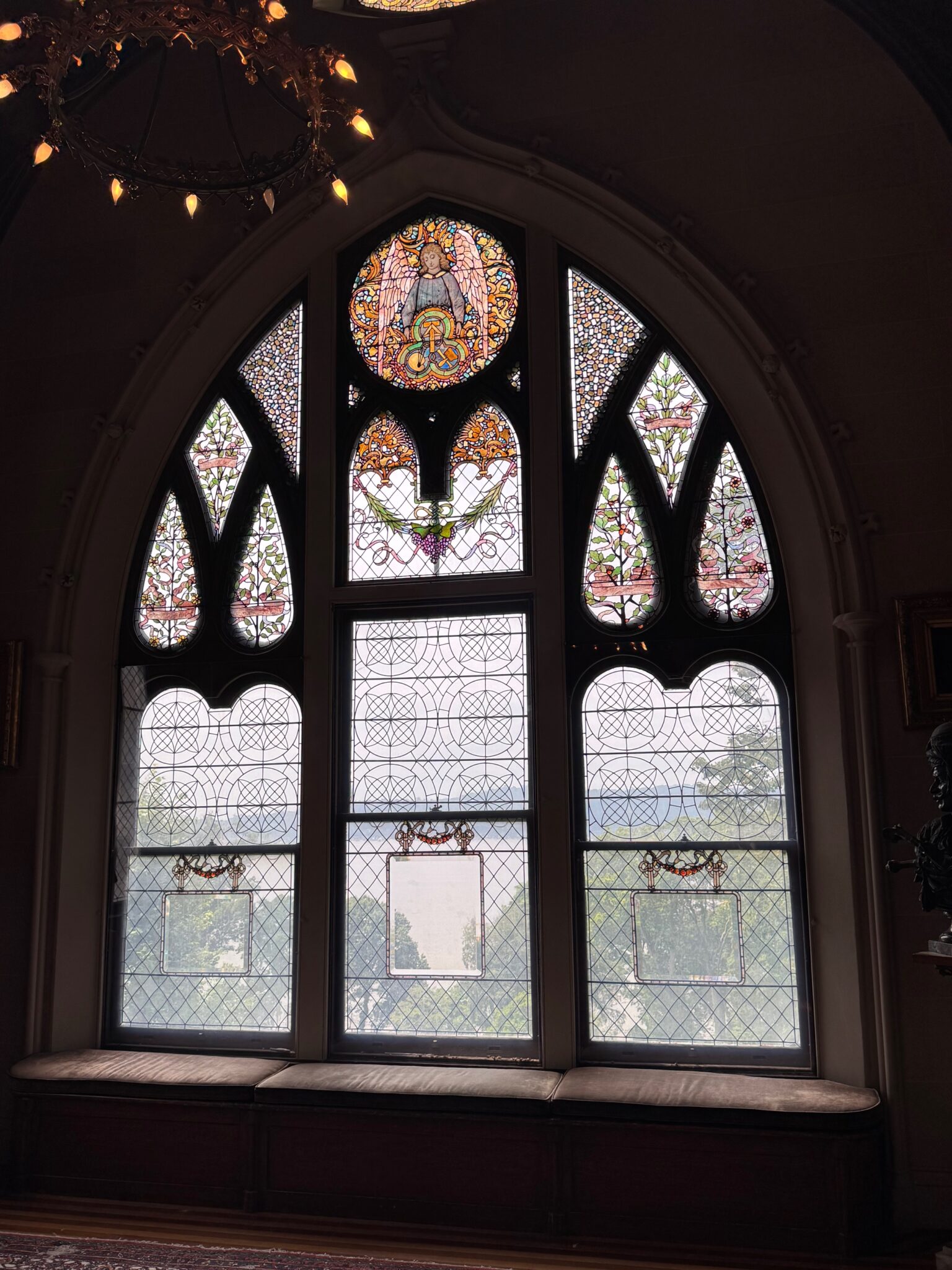 Weekend: Lyndhurst (+solo pool time) - Laura Vanderkam